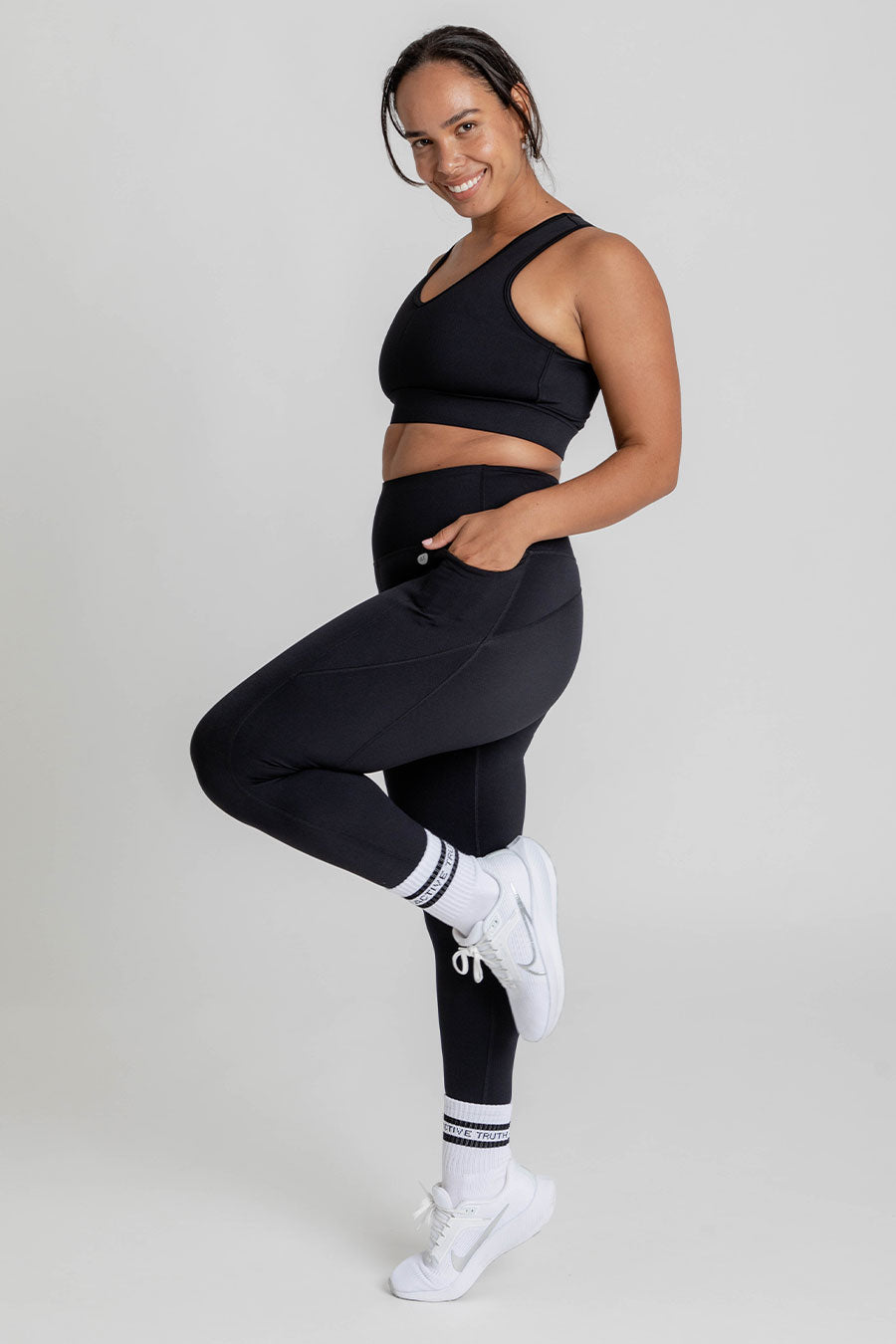 Training Pocket Full Length Gym Tights in Black | Active Truth™